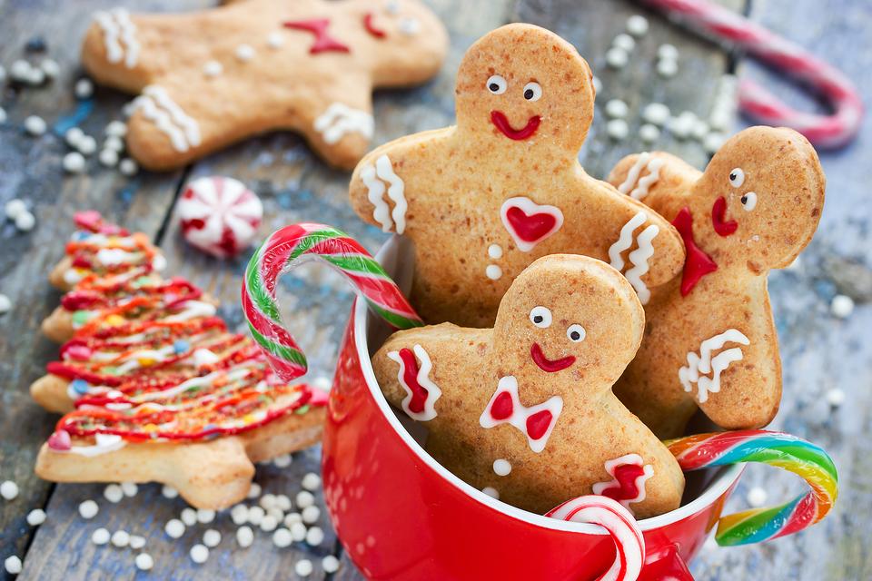A Christmas Cookie Exchange Party With A Twist A Fun Holiday Party 